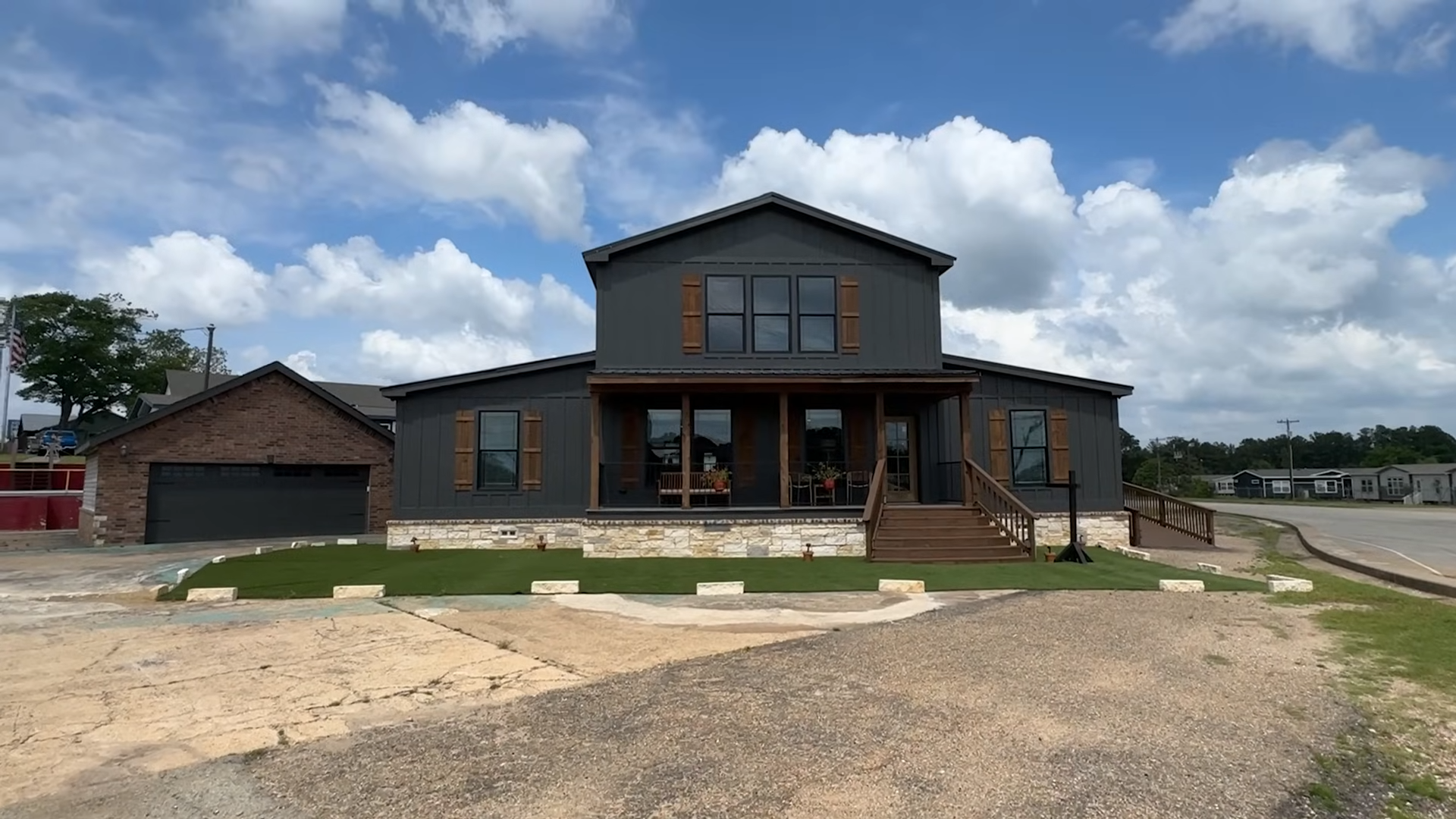 Brando by Deer Valley Homebuilders | 4 bed, 2.5 bath prefab house tour