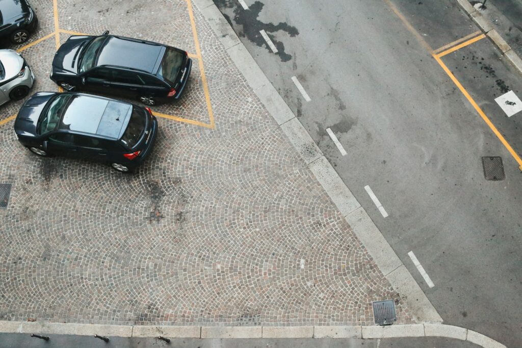 She Looked Absolutely Apoplectic! Furious 'Karen' Driver Fined £1,000 ...