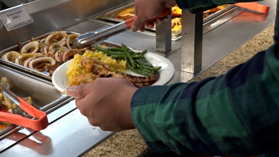2 Clarksburg restaurants offering free food amid SNAP delays