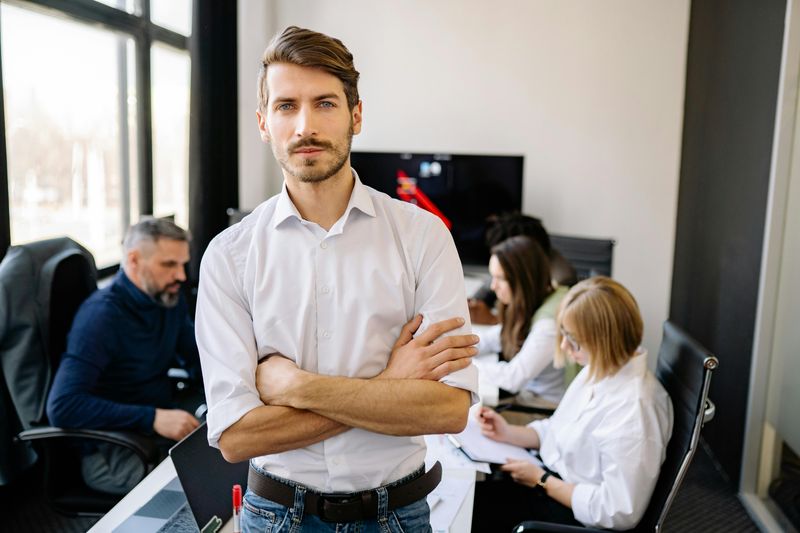People Who Aren't as Smart as They Think Often Fall for These 11 Ideas