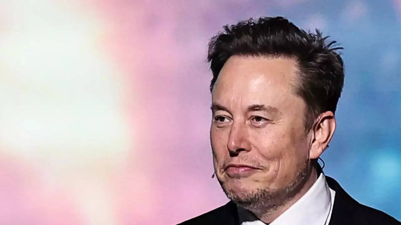 'It'll be something cool': Elon Musk promises of moon buggies, humanoid ...