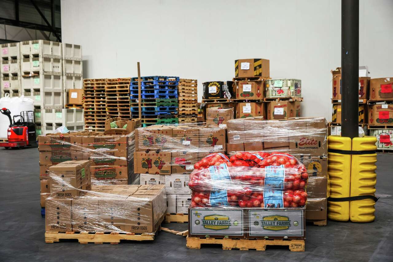 As SNAP benefits lapse, Bay Area food banks scramble to meet increasing ...