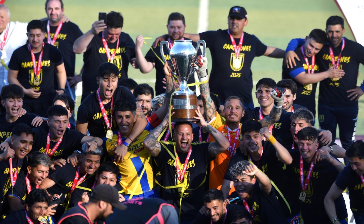 Campeón con U. de Concepción duda de su futuro en U. de Chile: “Debo ...