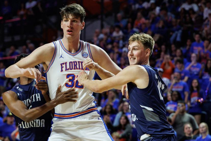 Avec ses 2,36 m, Olivier Rioux (Florida) devient le joueur le plus ...