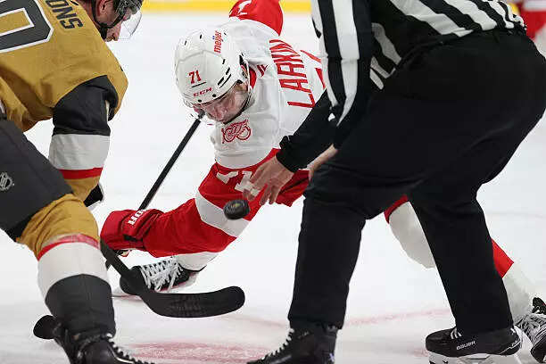 Will Dylan Larkin play against the New York Rangers tonight? Latest ...