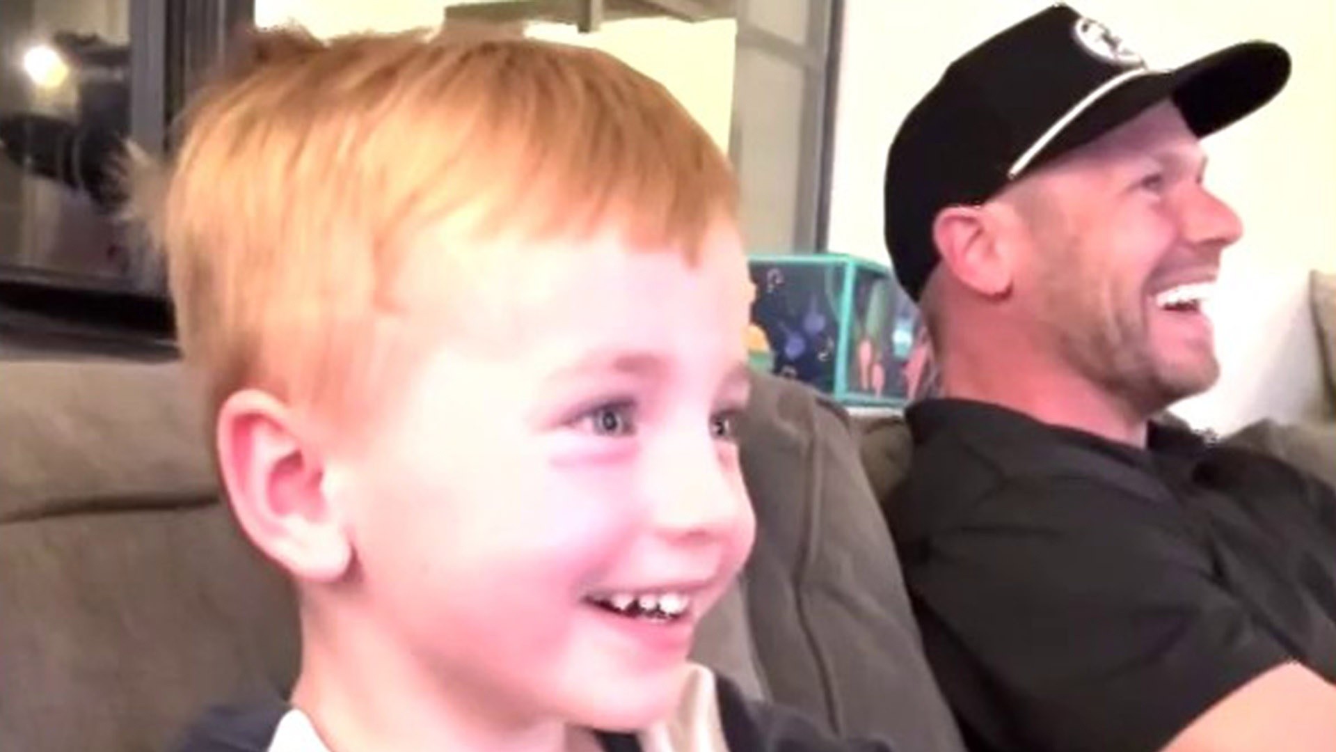 3-Year-Old 'Wicked' Super Fan Gets Surprise Shoutout From Cast
