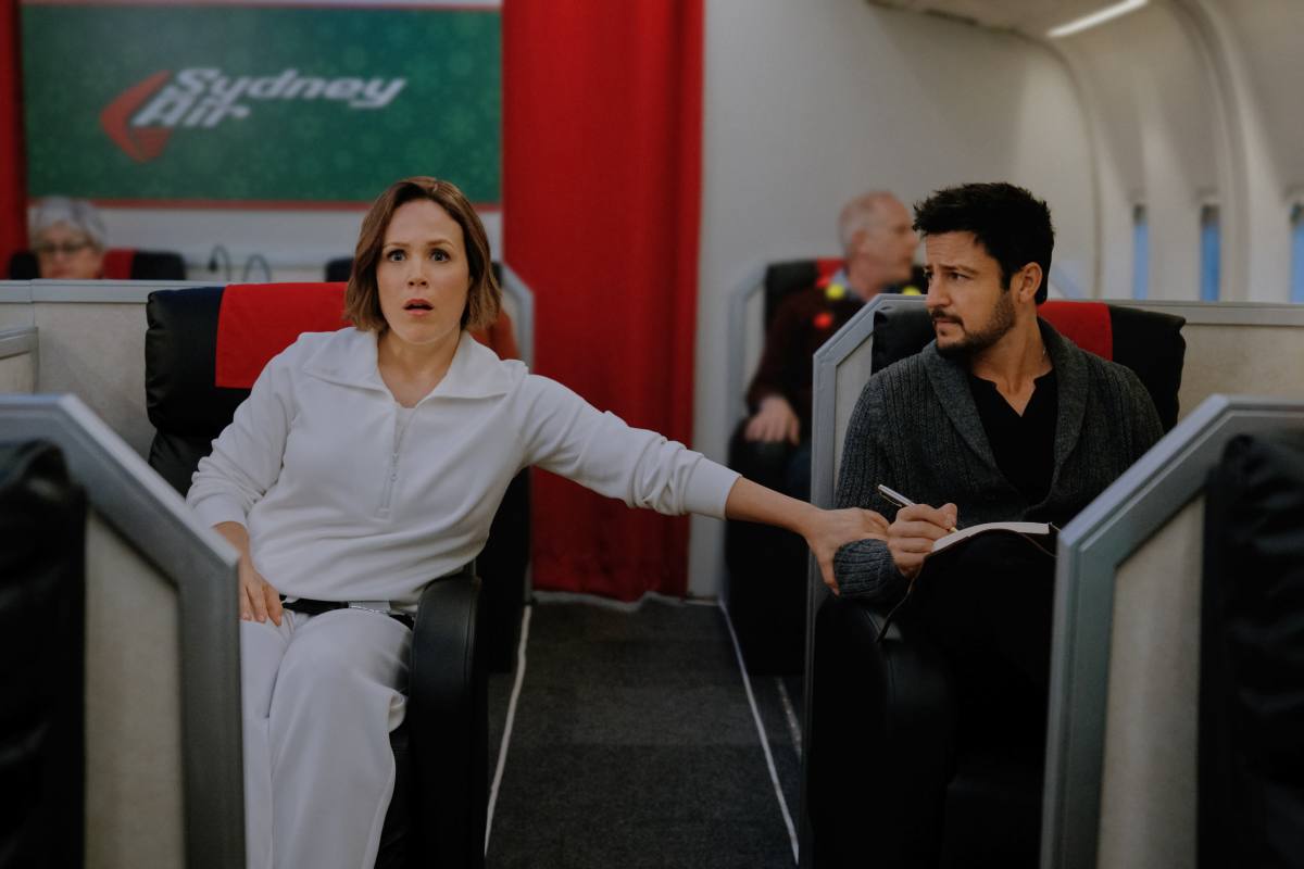 Inside Erin Krakow and Tyler Hynes’ Off-Screen Connections Before Their ...