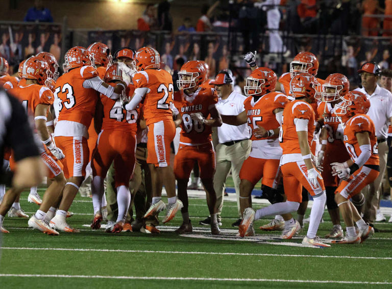 Longhorns get payback, top Bulldogs in rivalry game