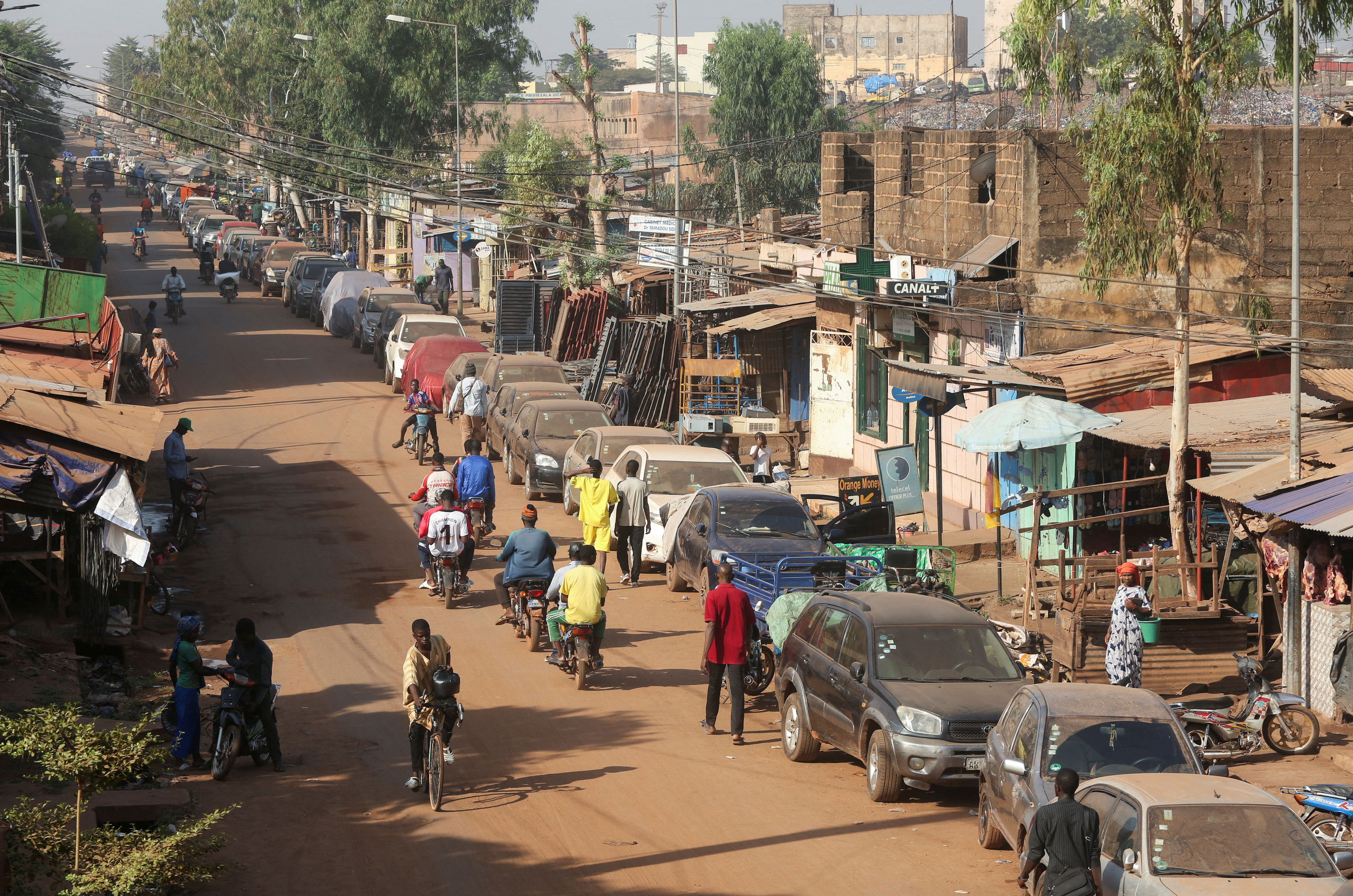 Mali : la France recommande à ses ressortissants de quitter le pays ...