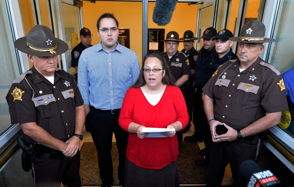 Supreme Court weighs Kim Davis’ appeal to overturn decision legalizing ...