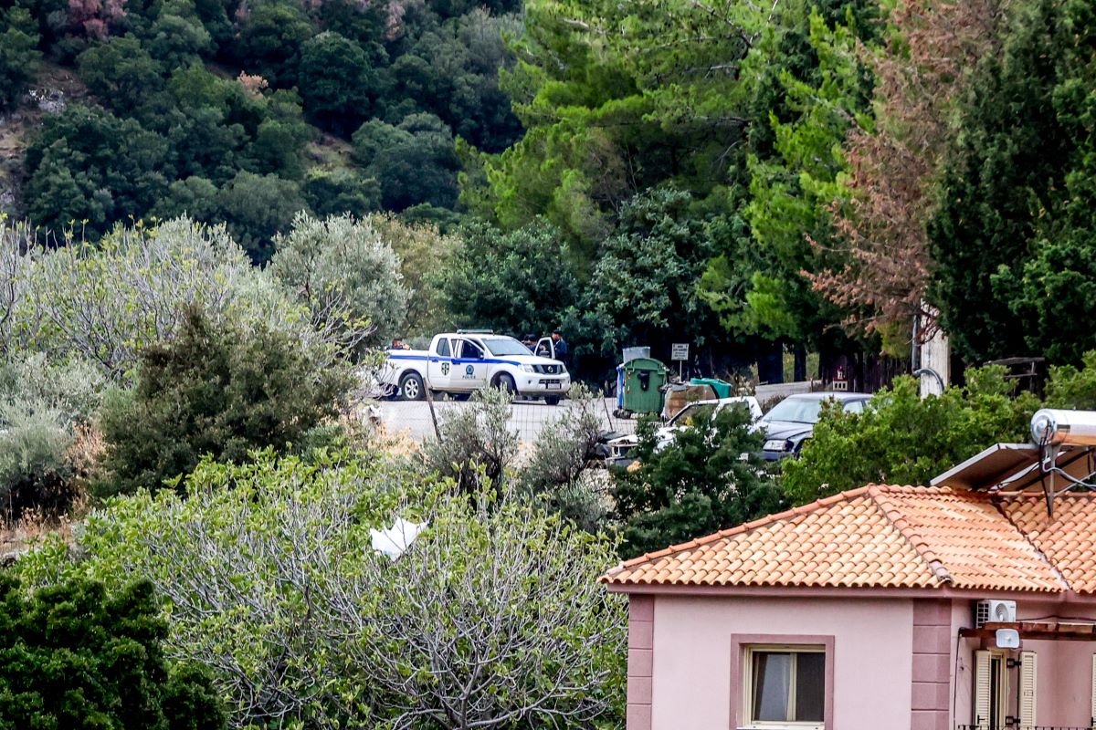 Κινητά τηλέφωνα αποκαλύπτουν την κρυψώνα του φονικού οπλισμού στα ...