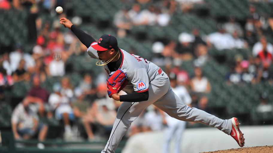 Cleveland Guardians sign talented right-handed pitcher to minor league deal