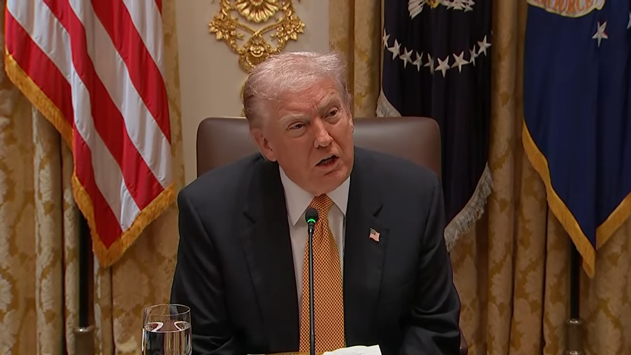 'Just Say The Answer Is Yes!': Trump Throws A Temper Tantrum, Forces ...