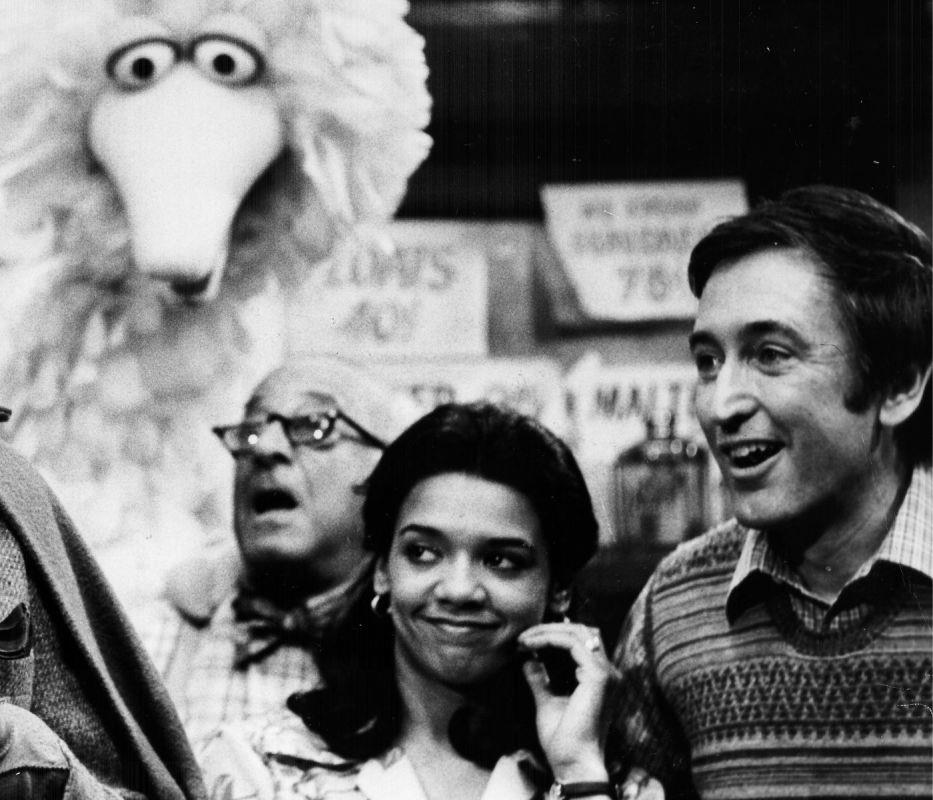 'Sesame Street' Legend Recalls Being Schooled by a Co-Star — for a ...