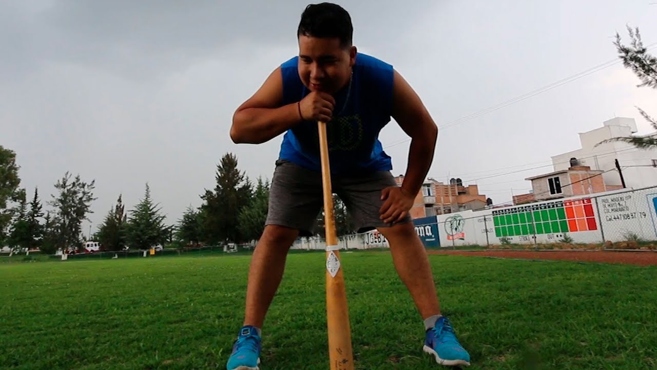 Intentado Hacer Trucos con un Bat *sale mal*