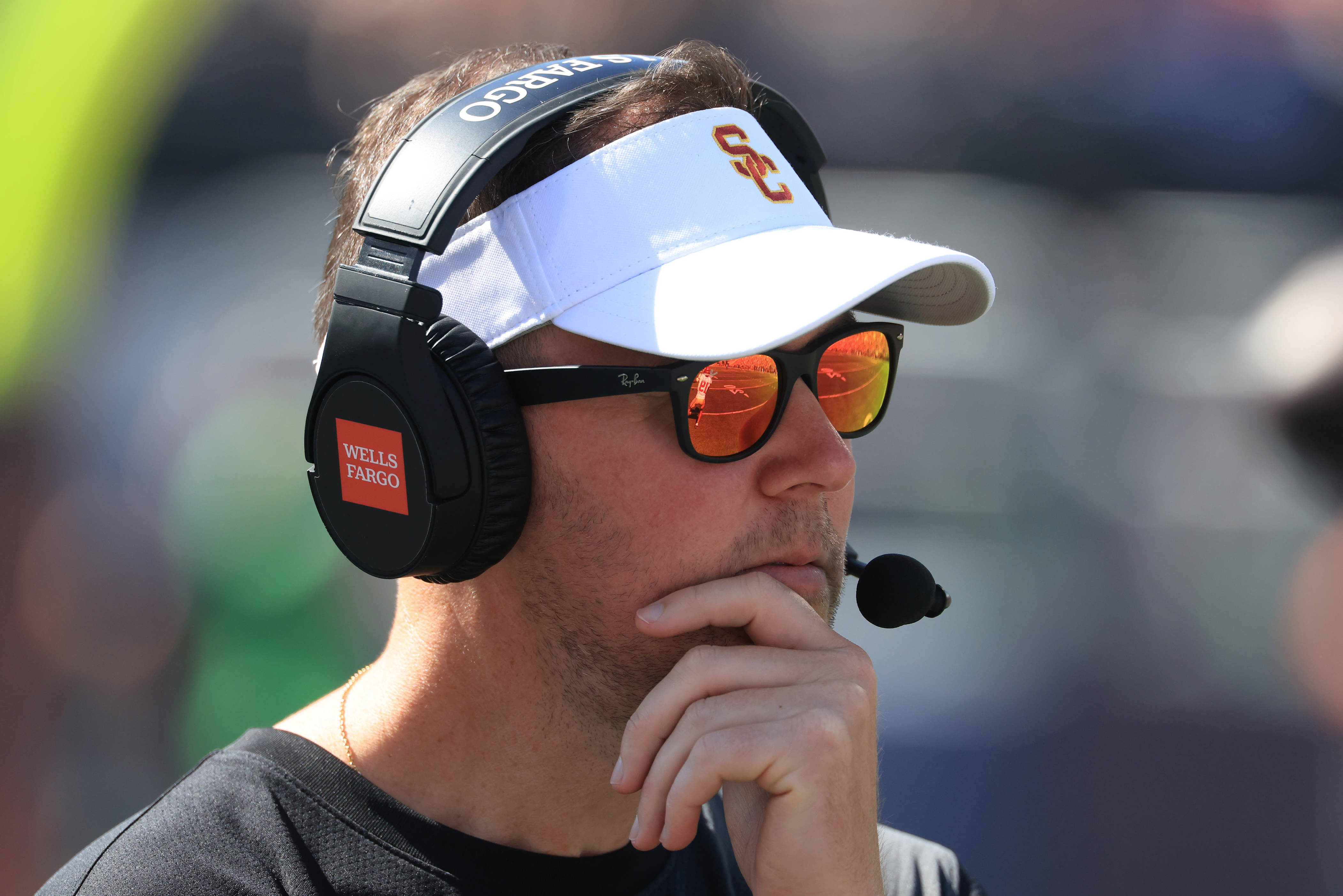 Smoke starting to appear between Florida and USC's Lincoln Riley