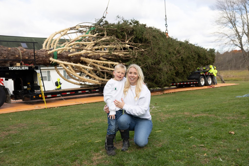 This year’s Rockefeller Center Christmas Tree is an ode to donor’s late ...