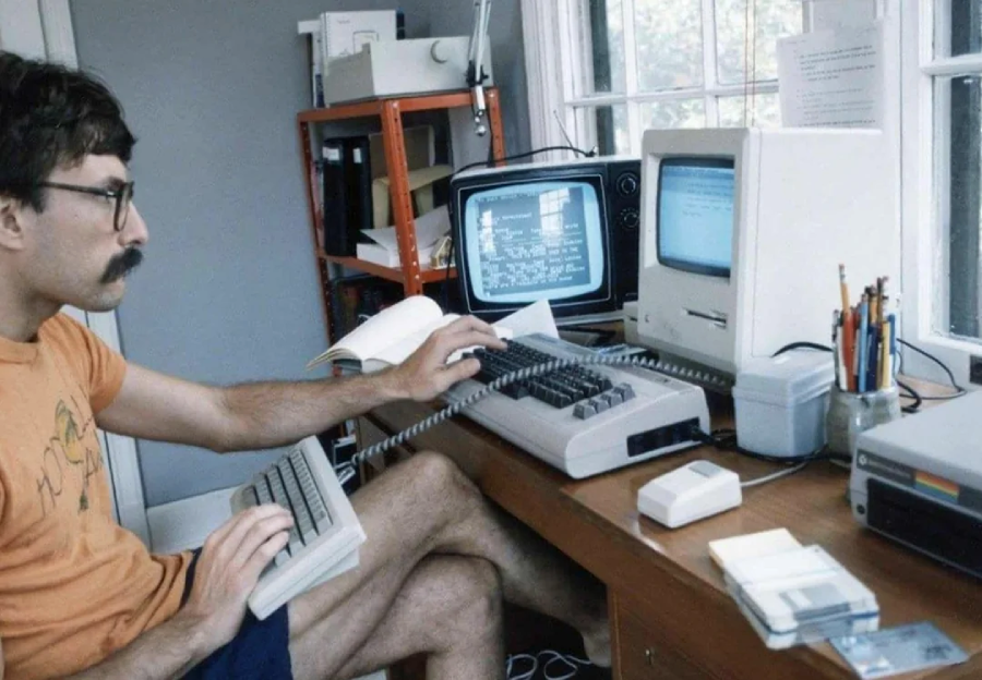 20 Vintage Photos of the Late 1980s