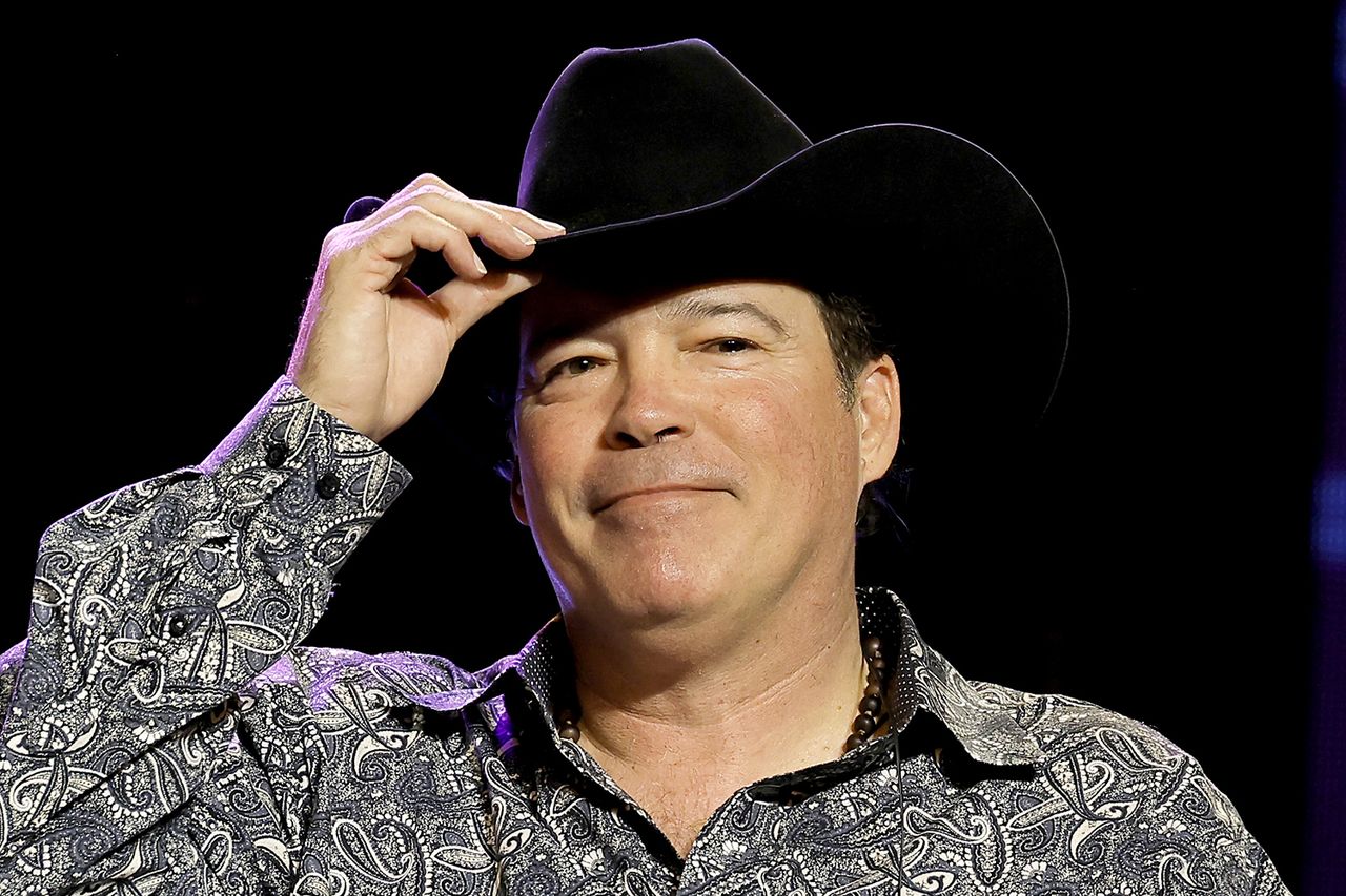 Clay Walker Says He's 'Going Through a Rough Patch' with MS but Refuses ...