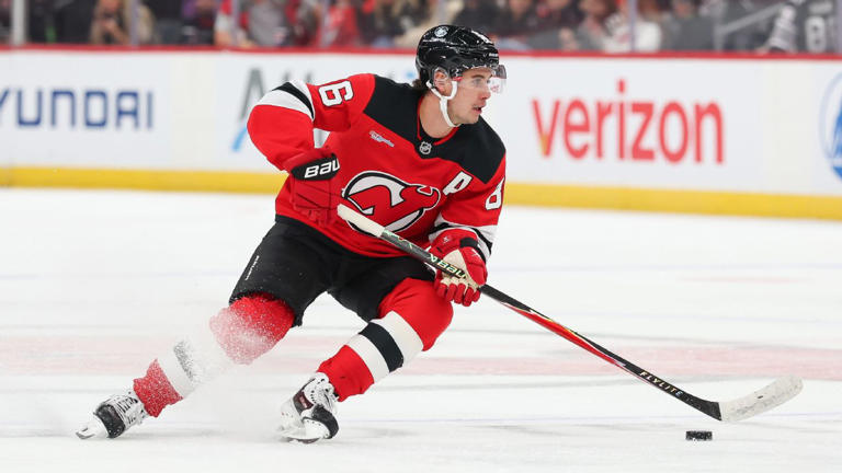 Devils' Jack Hughes returns to lineup after 'freak' hand injury