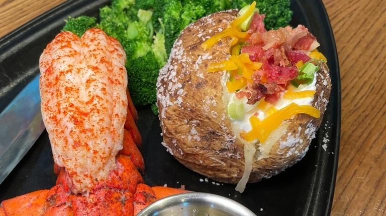 13 Restaurant Chains With The Best Baked Potatoes