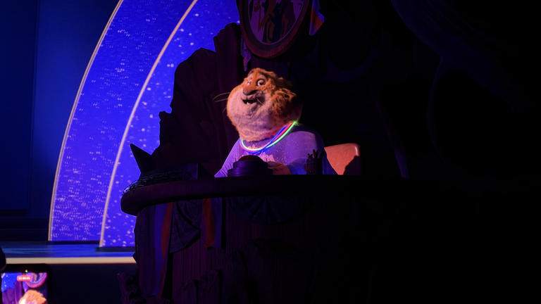 Disney World’s new Zootopia 4D show features a Clawhauser animatronic ...
