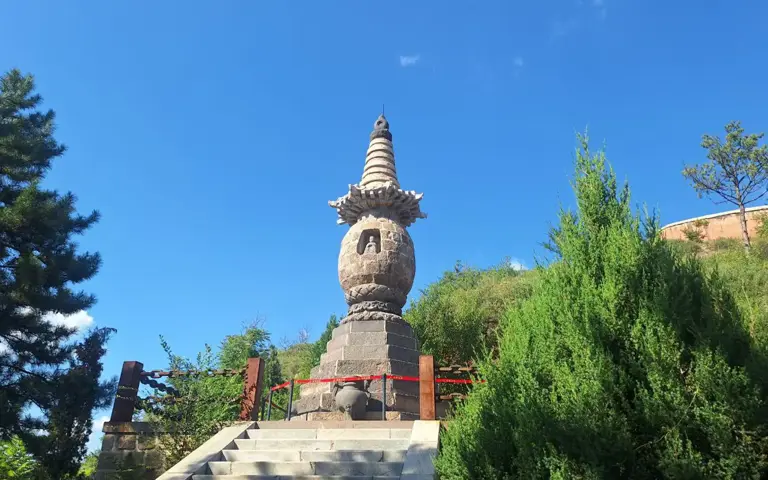 Yungang Grottoes and the sinification of Buddhism in ancient China
