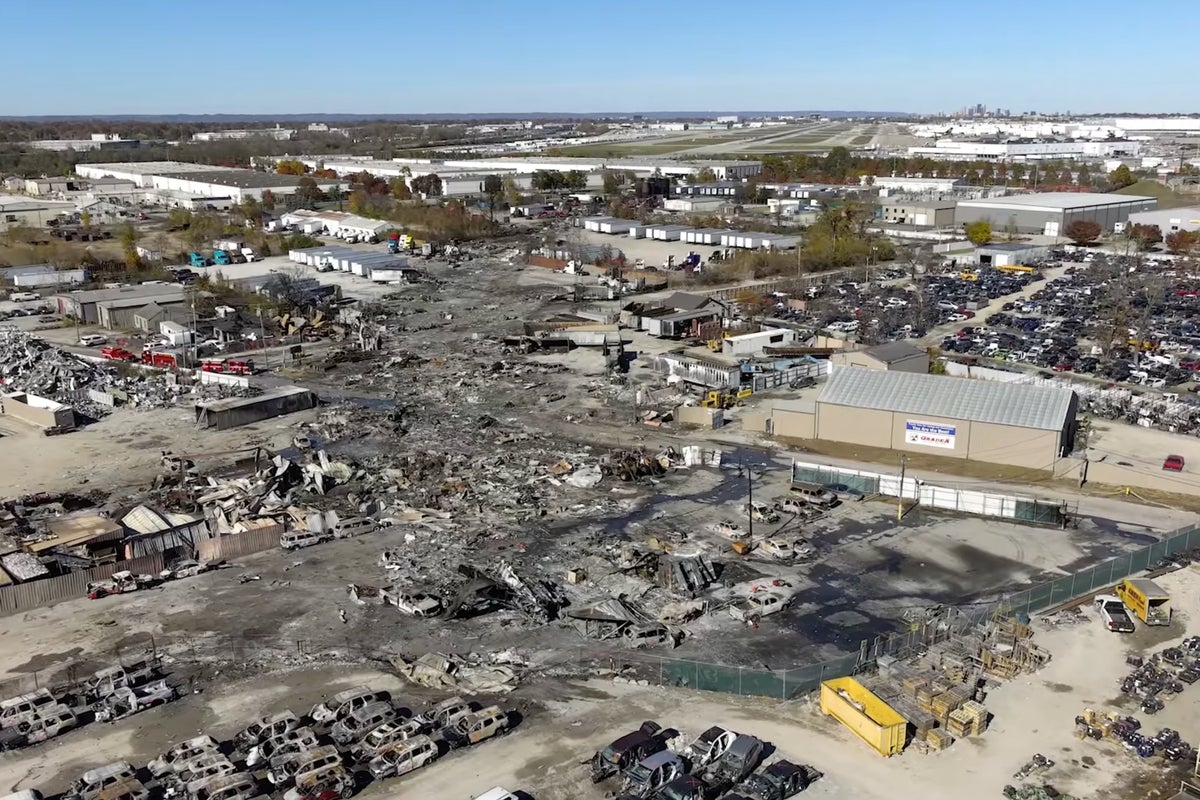 Former colleagues pay tributes to pilots killed in UPS cargo plane ...