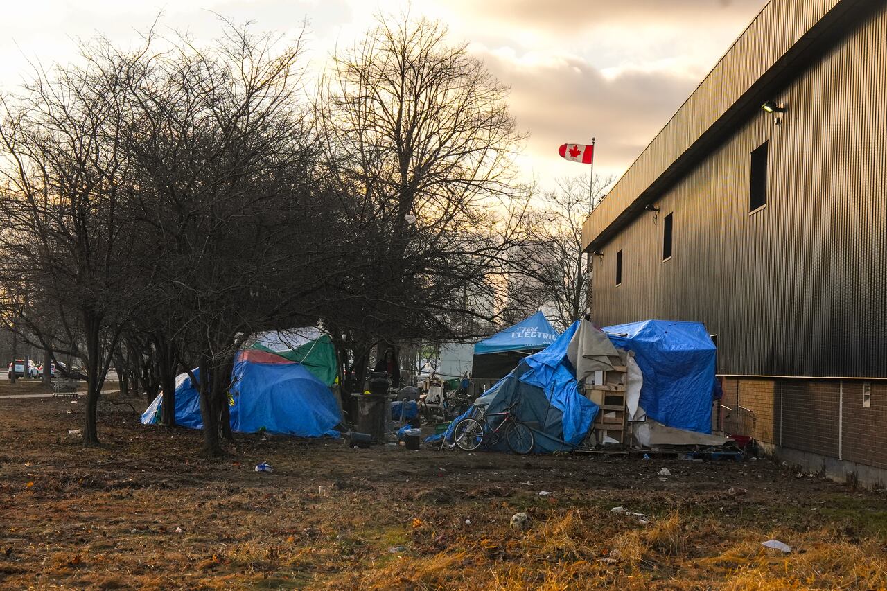 Toronto releases winter plan for unhoused people, but advocates say it ...