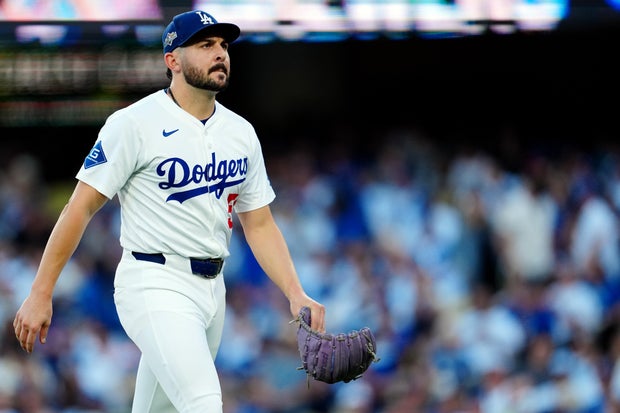 Dodgers pitcher Alex Vesia announces baby daughter's death