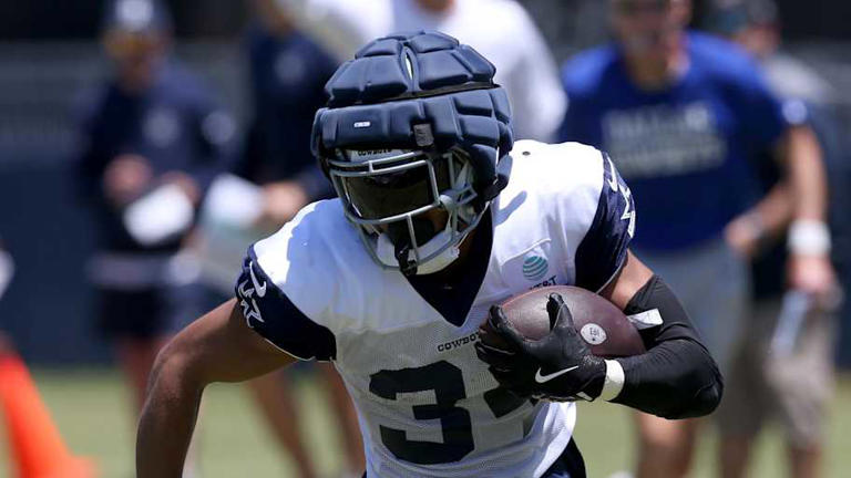 Cowboys reunite with fourth-year RB on practice squad