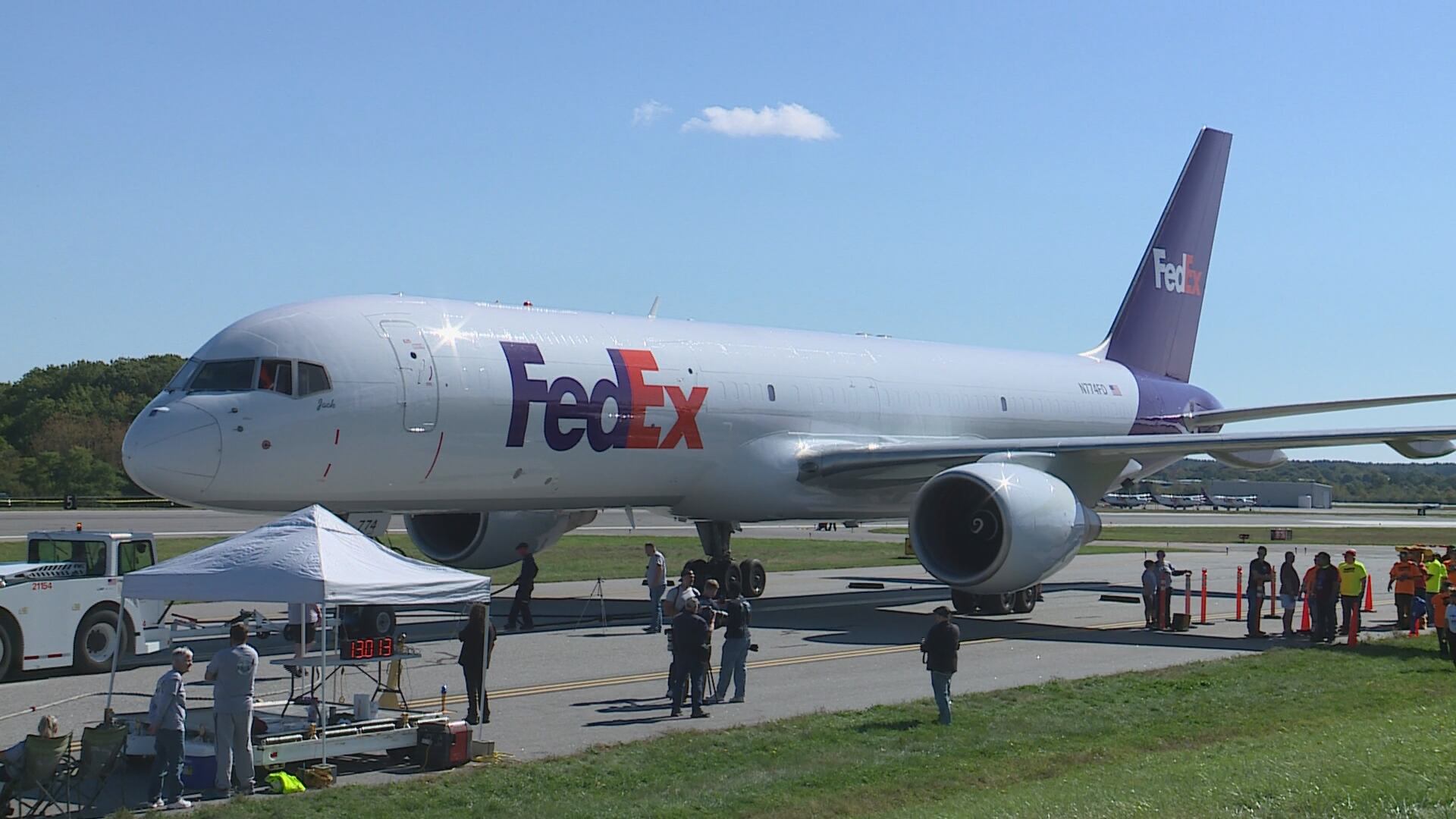 Will flight cuts cause FedEx shipment delays?