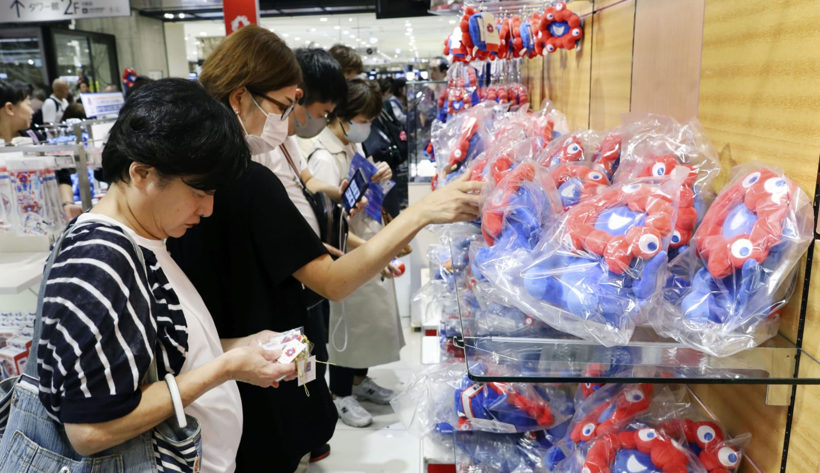 Businesses cashing in as Osaka expo merchandise demand still strong