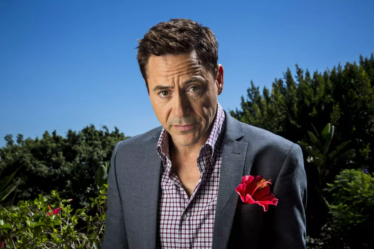 20 Times Hollywood Actors Proved Singing Is Just As Easy for Them