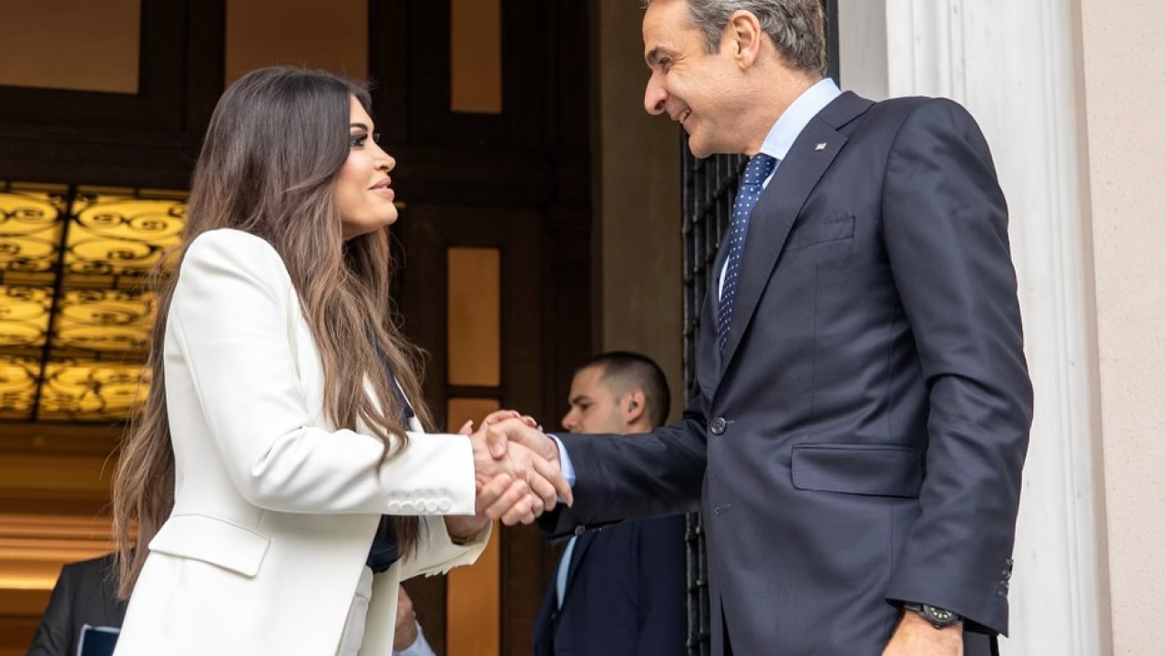 «Λαμπρό το μέλλον για ΗΠΑ και Ελλάδα» – Η ανάρτηση της Κίμπερλι ...
