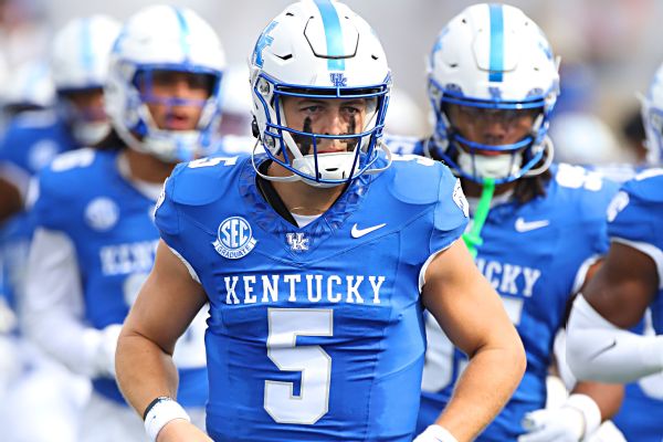 Kentucky QB Zach Calzada sorry for video flaunting NIL money