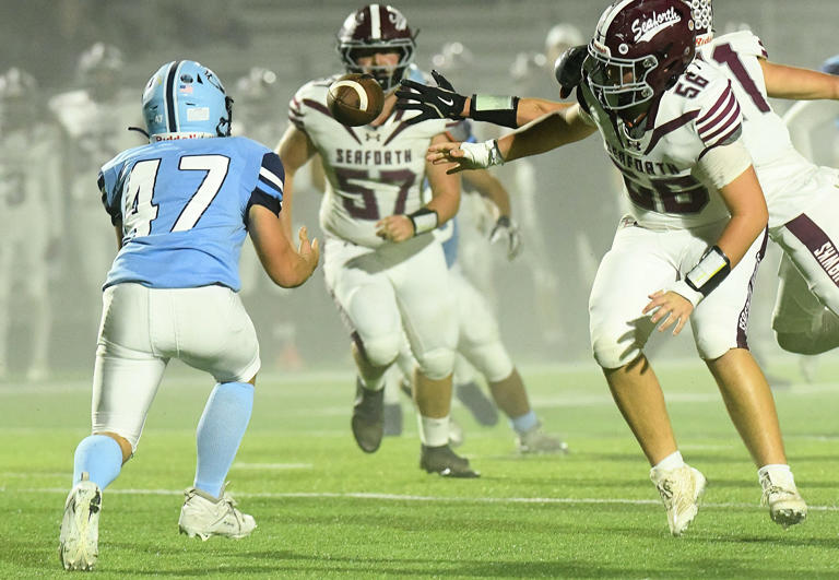 How did Wilmington-area football team's fare in Round 1 of NCHSAA playoffs?