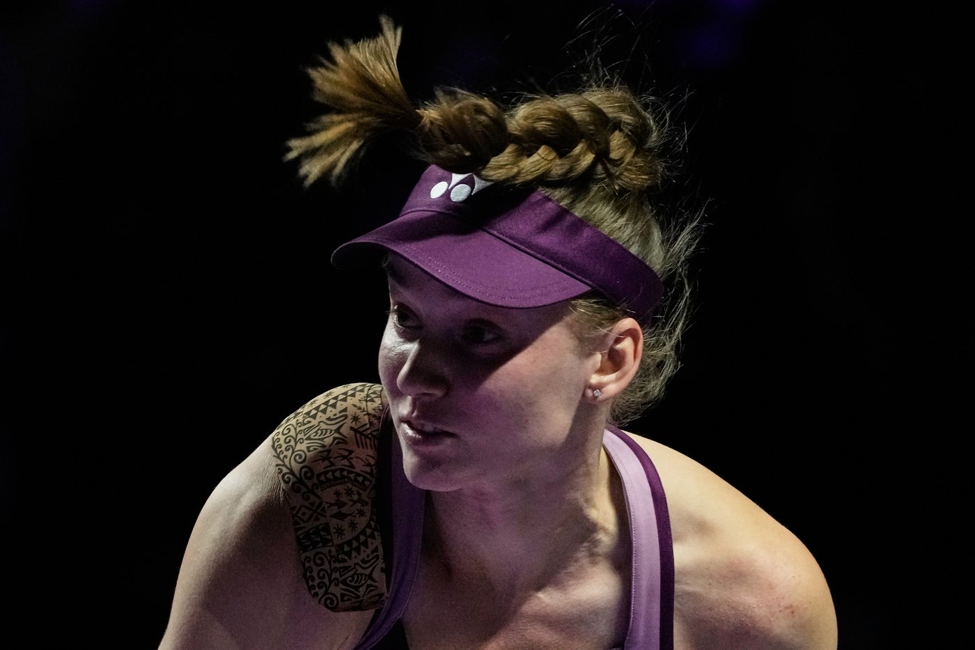 Elena Rybakina défait Jessica Pegula et accède à la finale des Finales de la WTA