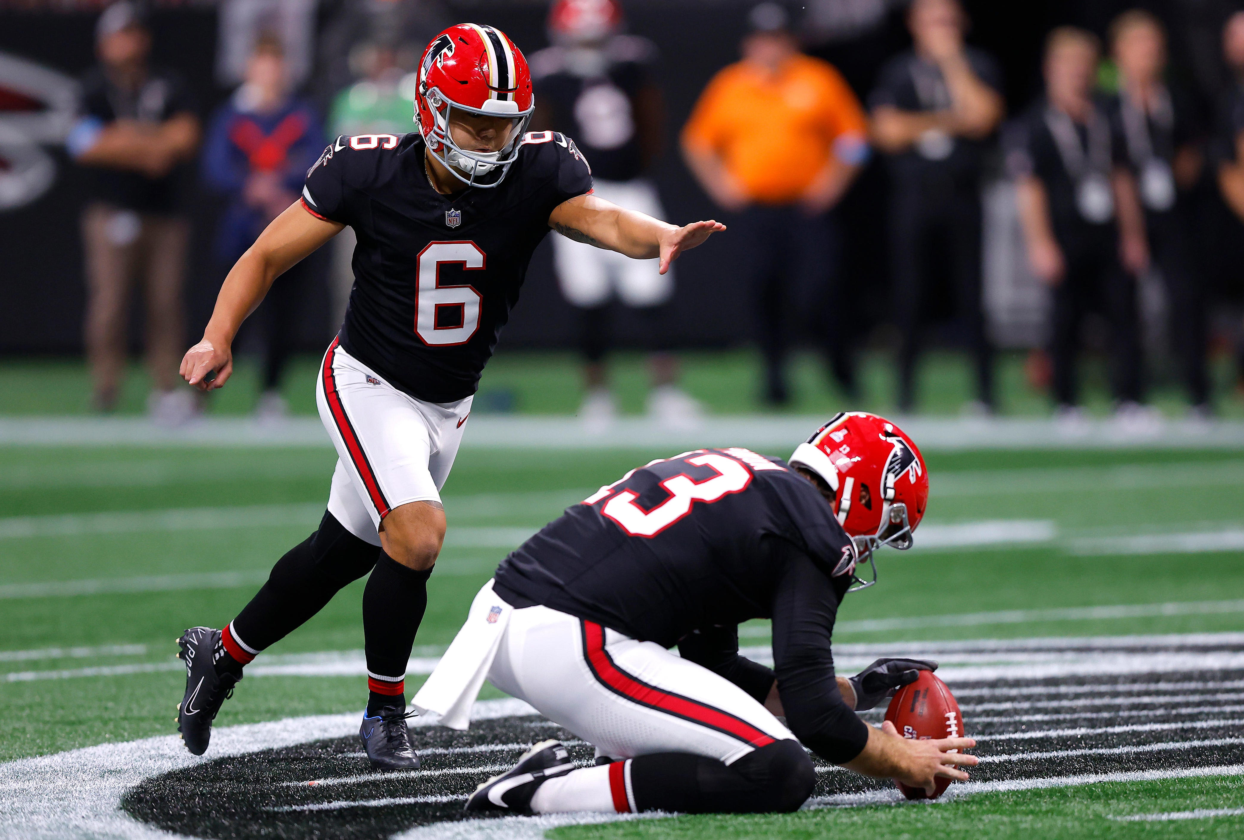 Former Falcons kicker to start for New York Giants in Week 10