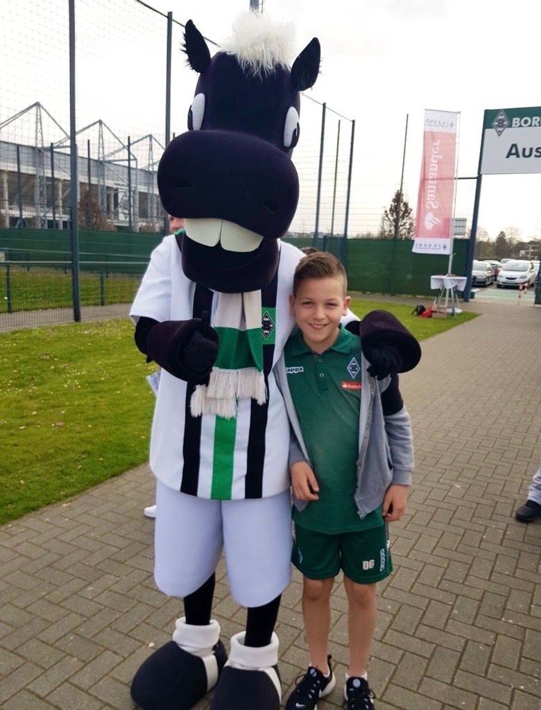 „Kneift uns mal“: Said El Malas Eltern über das Derby und den Hype beim ...
