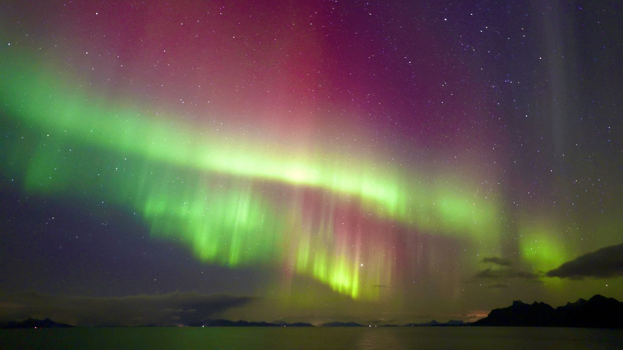 Powerful geomagnetic storm sparks stunning northern lights across North ...