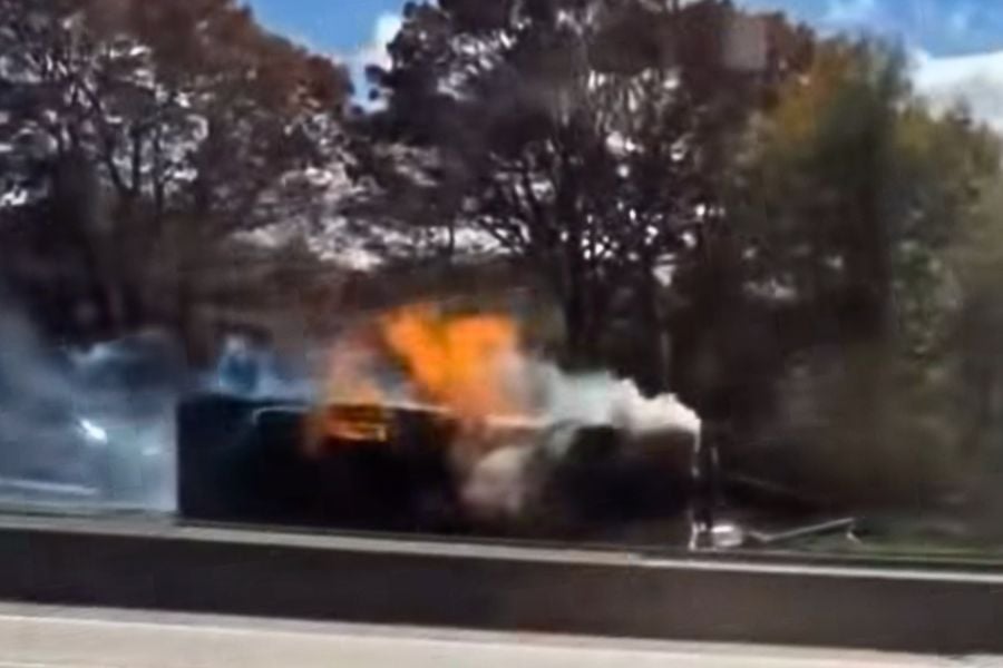 Garbage truck overturns in East Islip, killing driver