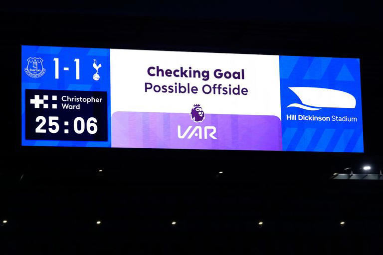 Premier League managers want huge VAR change made and are pressing ...