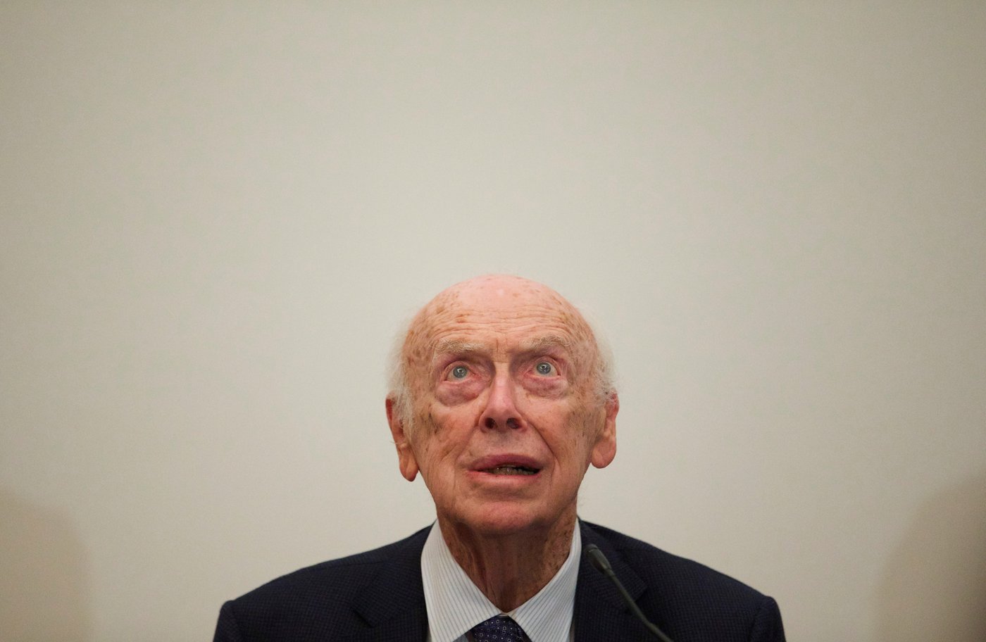 James Watson, co-discoverer of the double-helix shape of DNA, has died ...