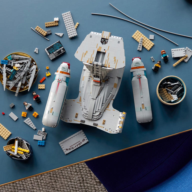 Lego’s first Star Trek set beams down in 3,600 pieces