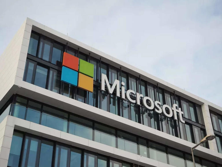 Microsoft stock on track for longest losing streak in a decade, wiping ...