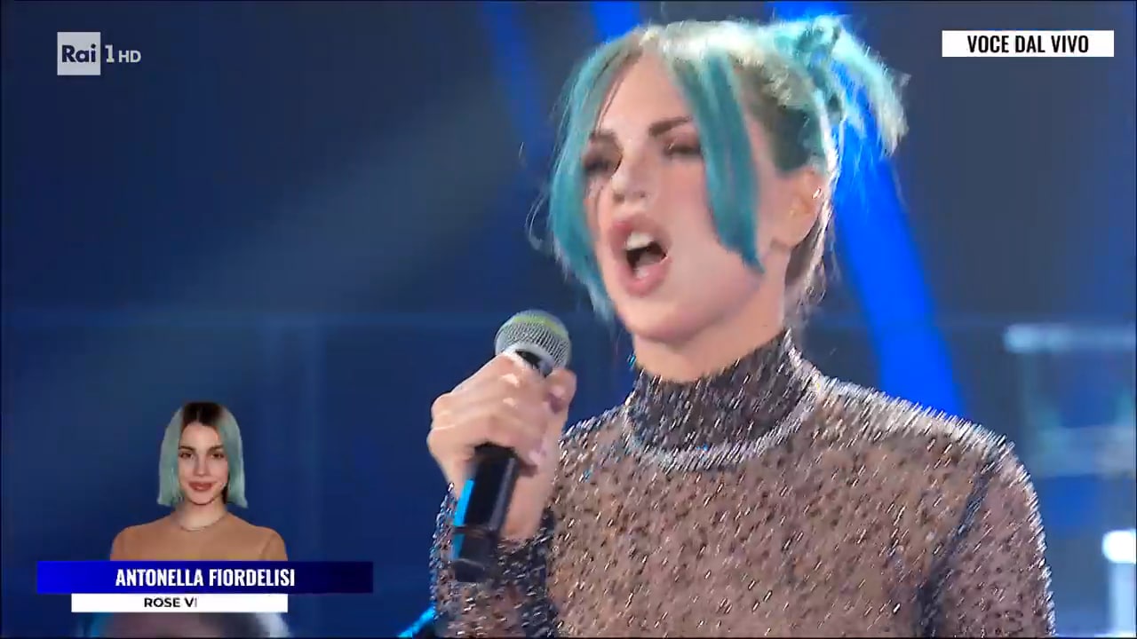 Antonella Fiordelisi è Rose Villain - Fuorilegge - Tale e Quale Show 07 ...