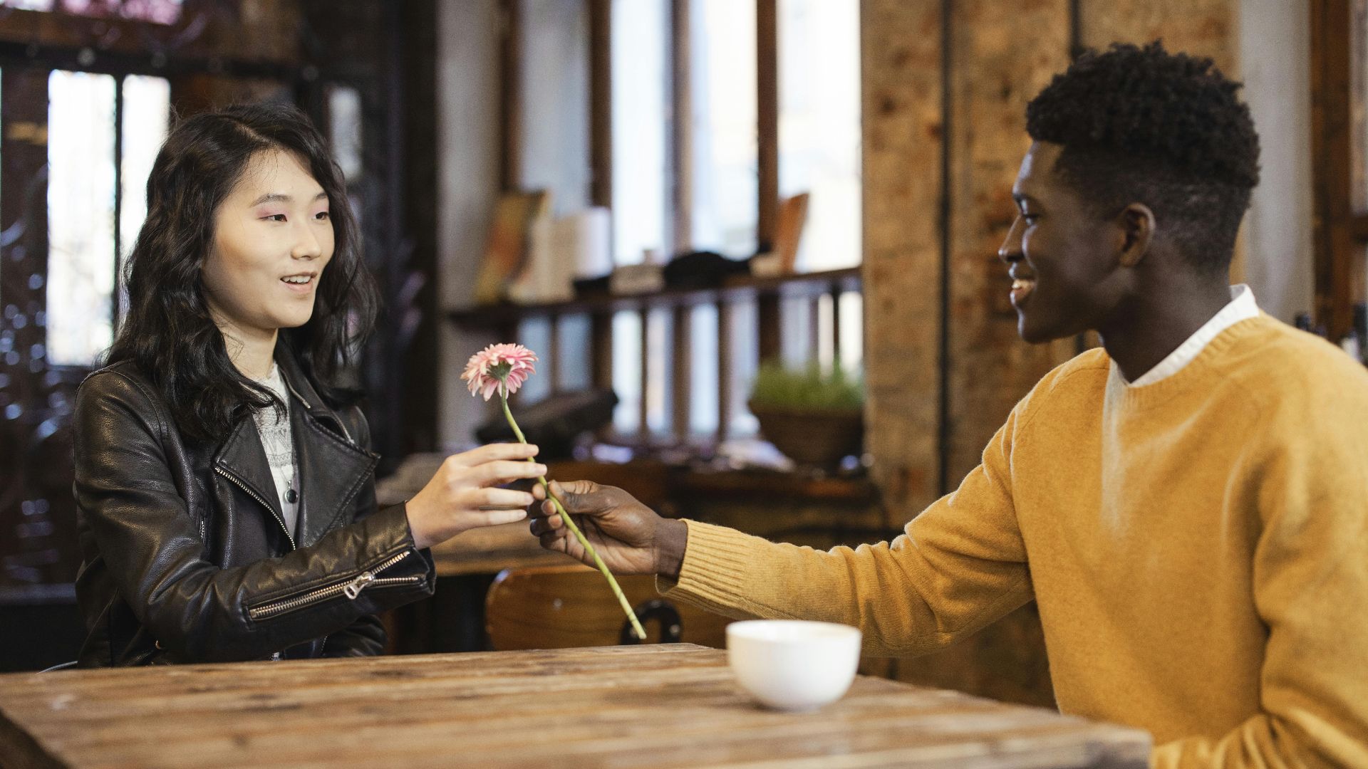 Don't Just Fall For The Apps: Why You Shouldn't Knock Off Speed Dating