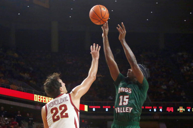 NCAA revokes eligibility of 6 more college basketball players as it ...