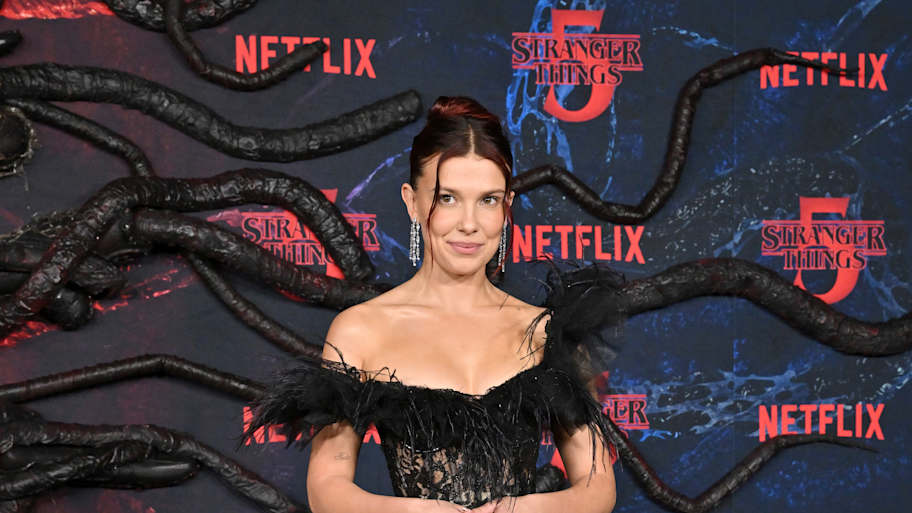 4 SI Swimsuit Looks That We Would Give to the Ladies of ‘Stranger Things’